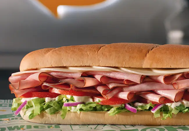 How to Build Your Subway Meal Without Overspending - CouponCabin.com